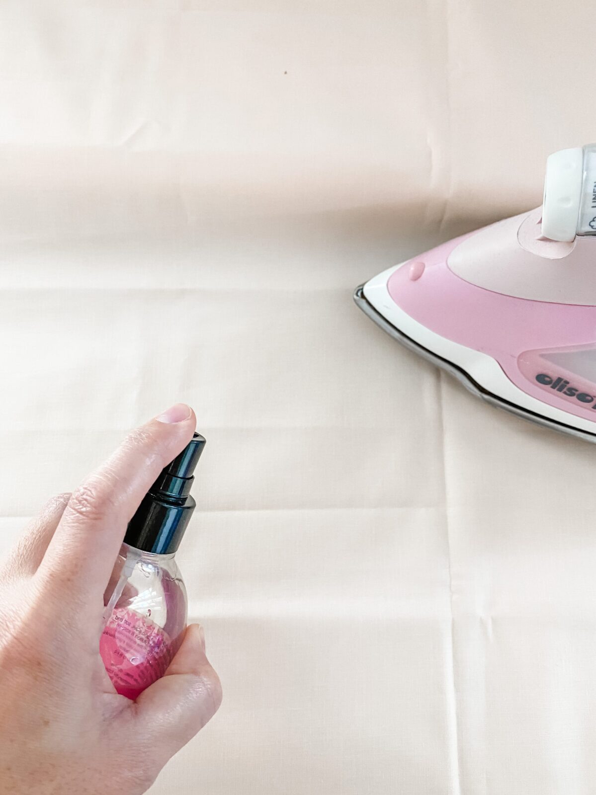 Make your own DIY Quilter's Moonshine, or Liquid Fabric Starch