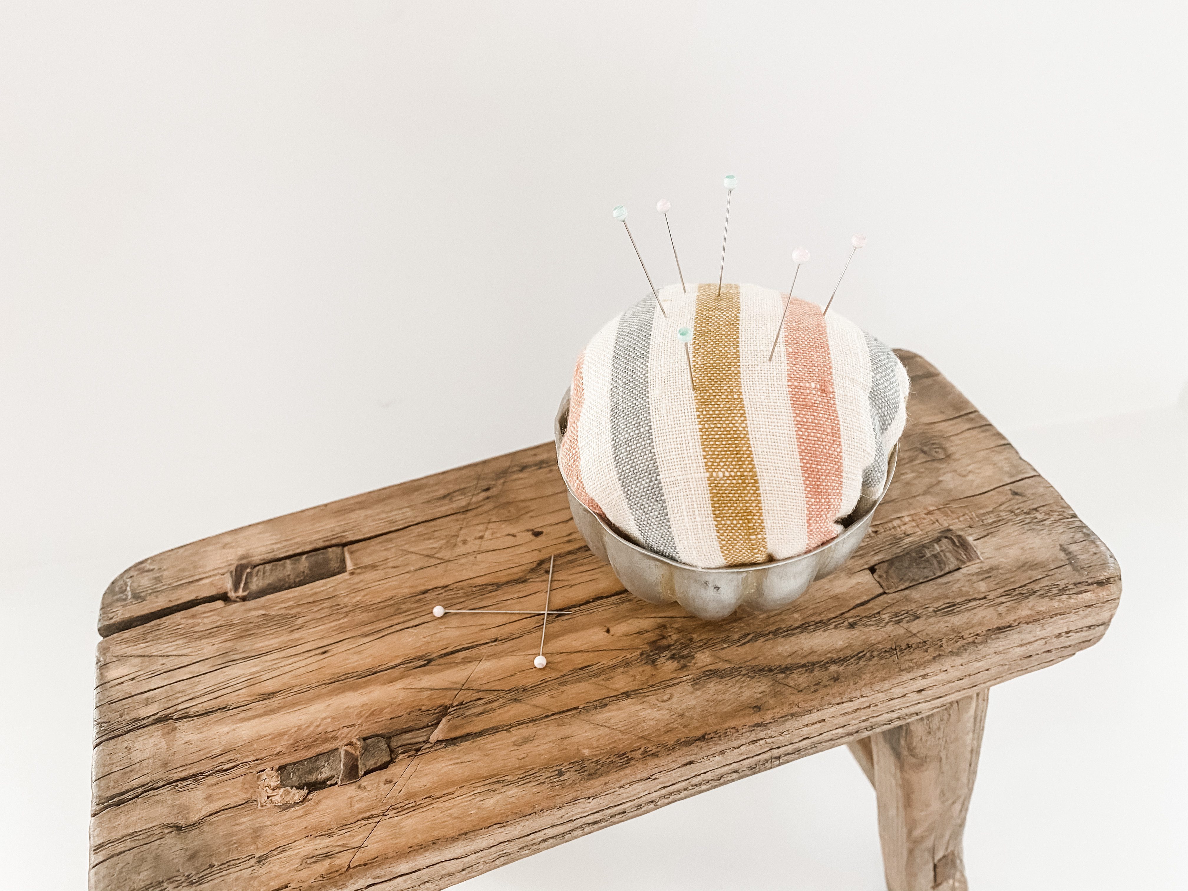 DIY Vintage Pincushion - Quilters Candy
