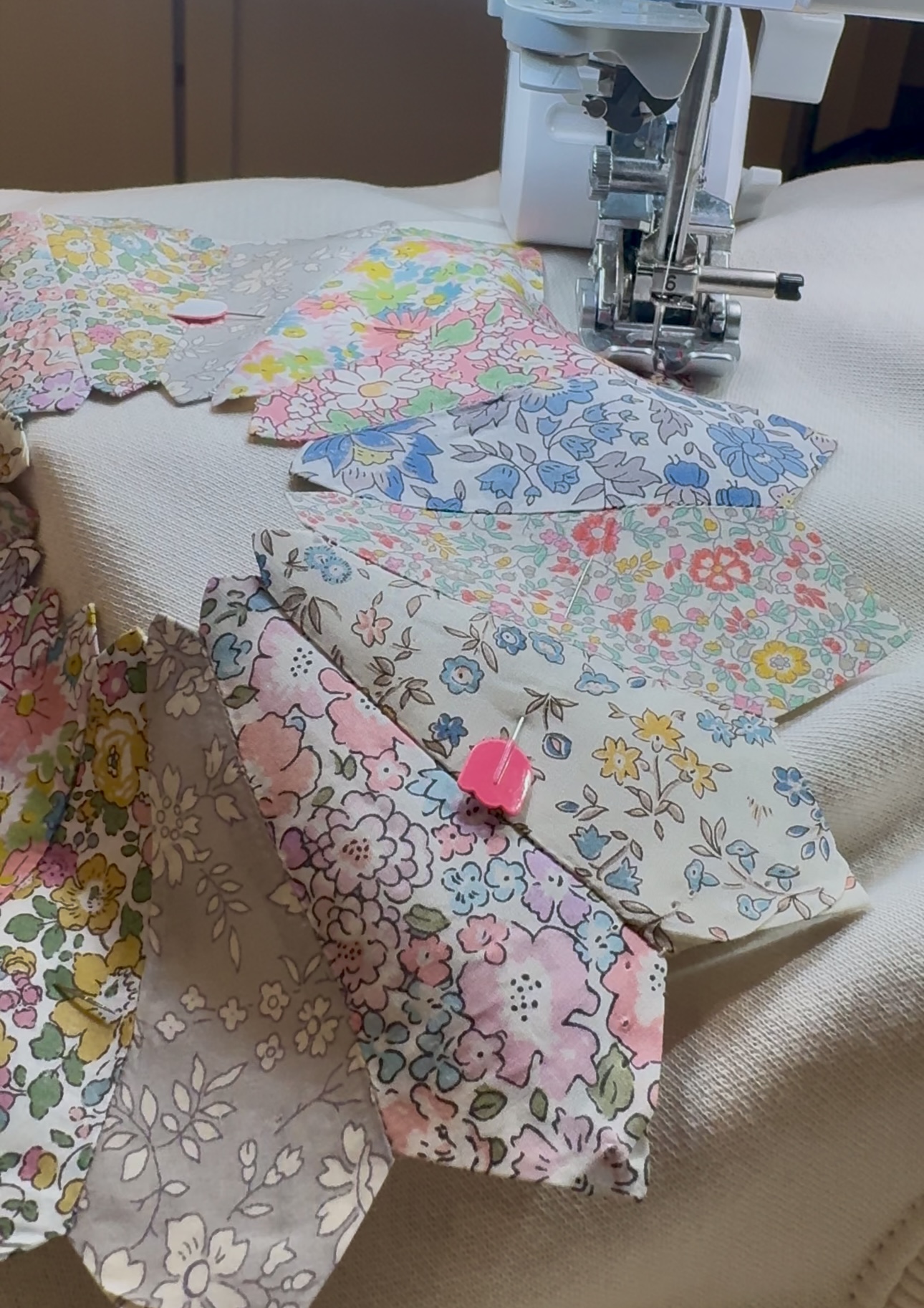 How to Make a Dresden Plate Quilt Block: A Step-by-Step Guide ...