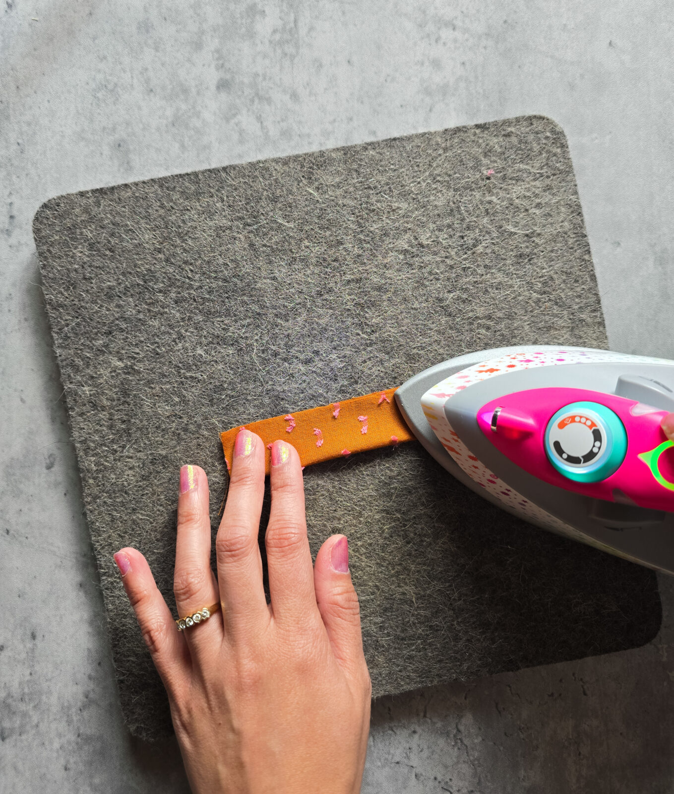 DIY Fabric Hot Pad - Quilters Candy