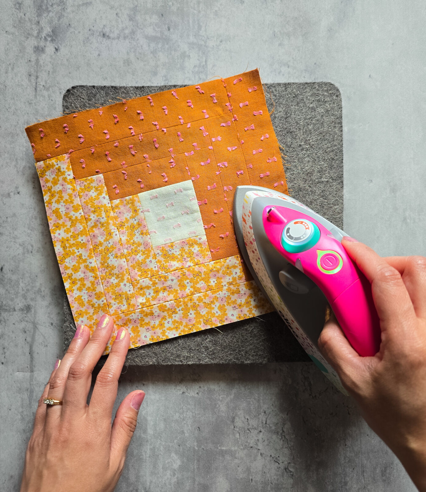 DIY Fabric Hot Pad - Quilters Candy