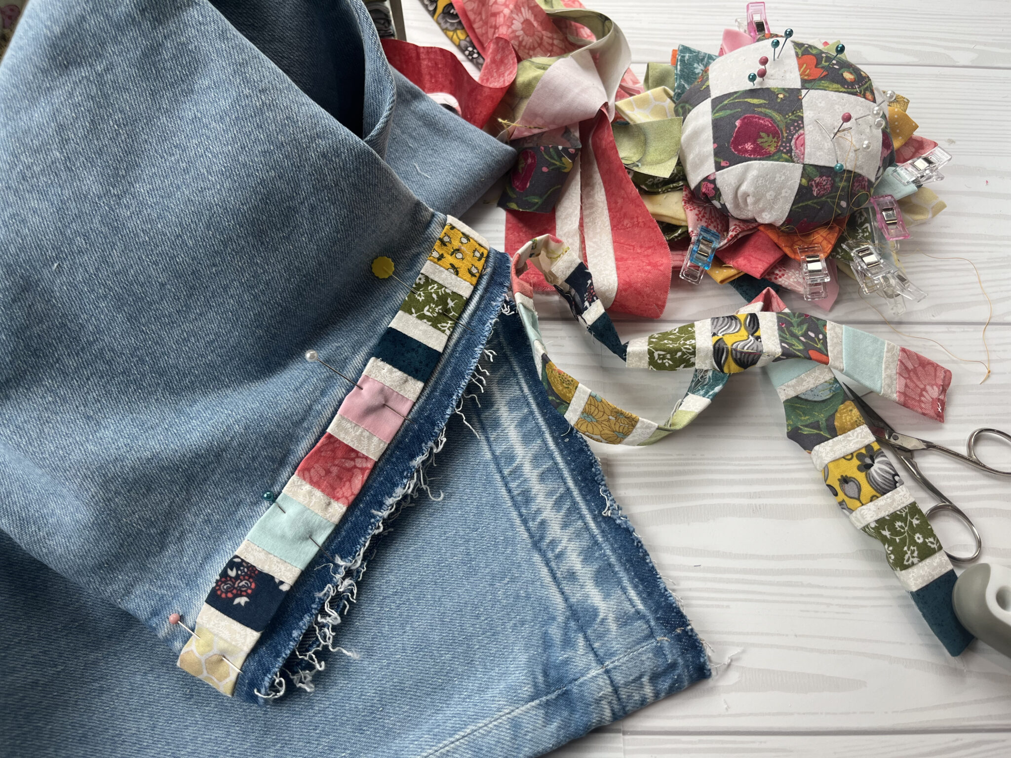 DIY Patchwork Jeans Tutorial - Quilters Candy