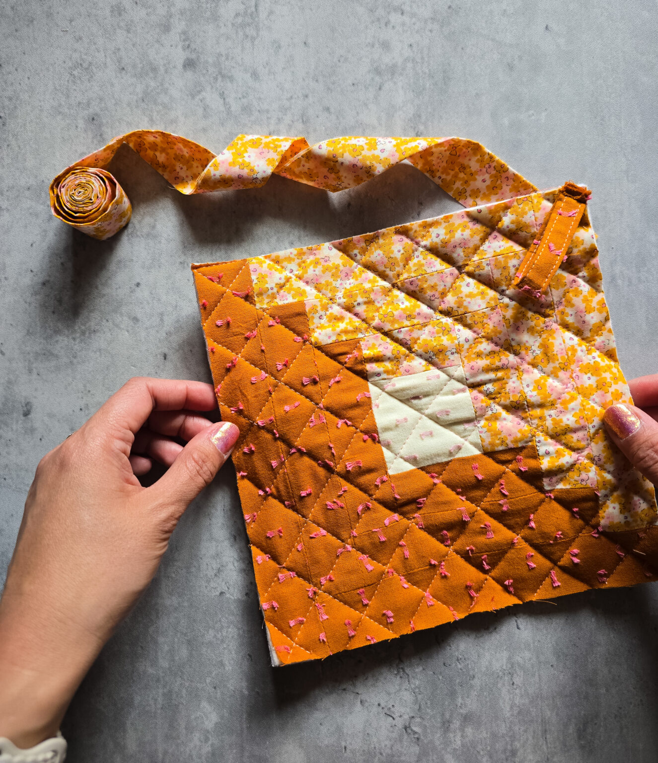 DIY Fabric Hot Pad - Quilters Candy