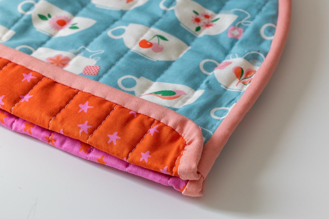 How to Make a Quilted Tea Cozy with Matching Coasters – Free Template ...