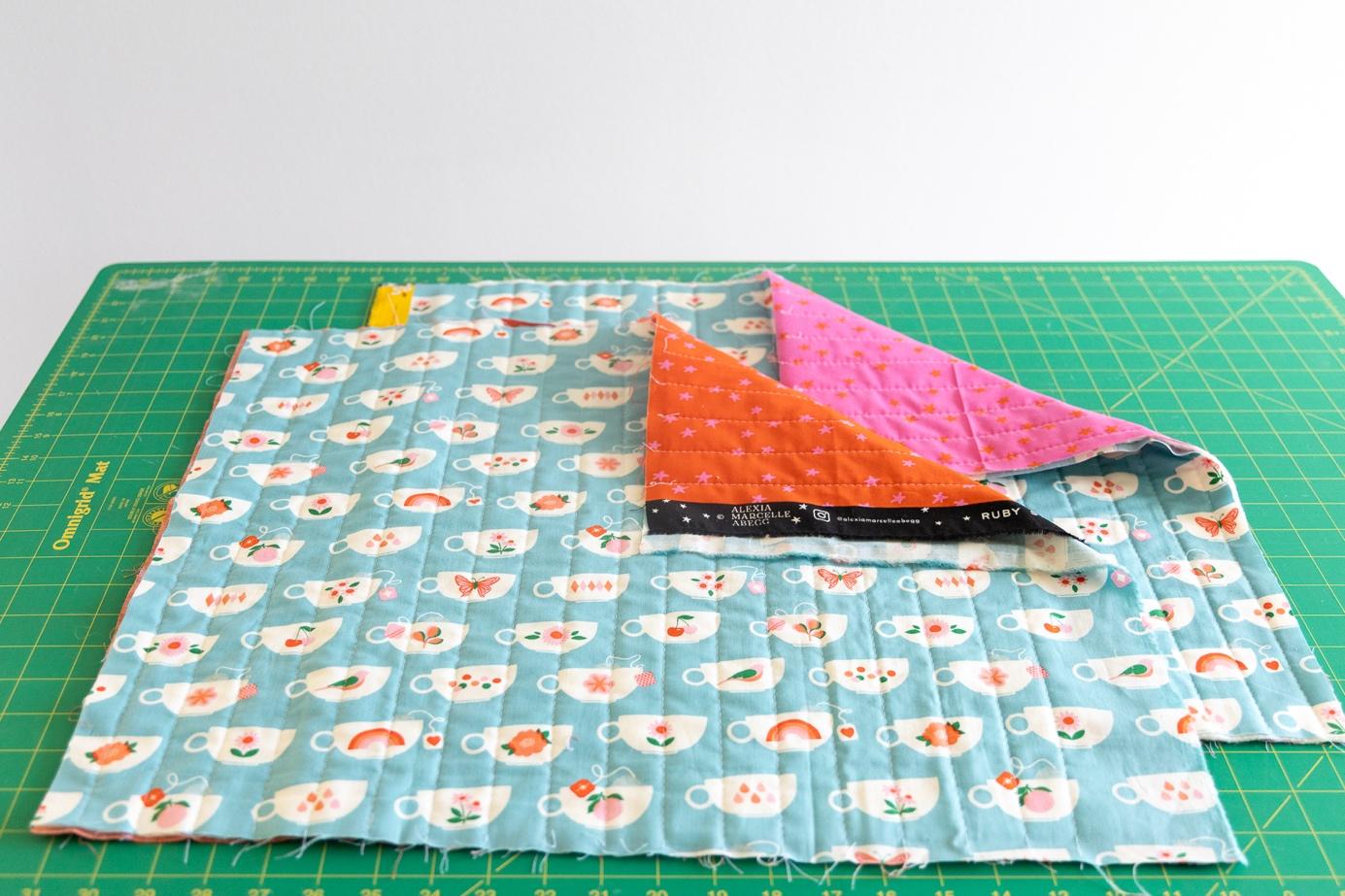 How to Make a Quilted Tea Cozy with Matching Coasters – Free Template ...