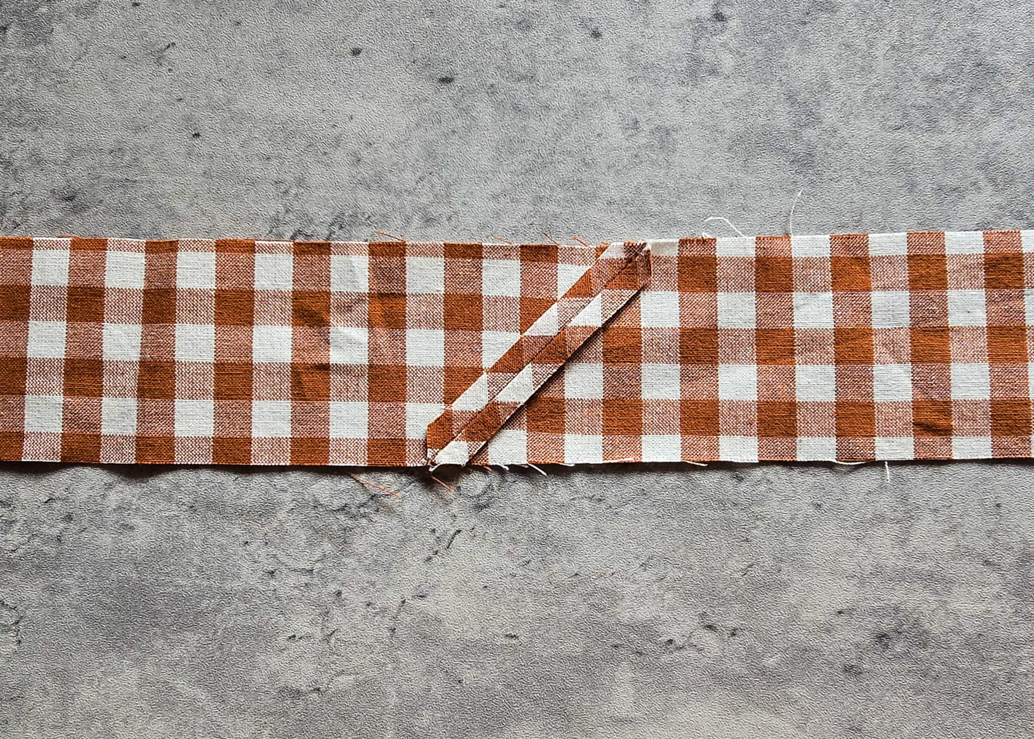 How to Make Quilt Binding Strips - Quilters Candy